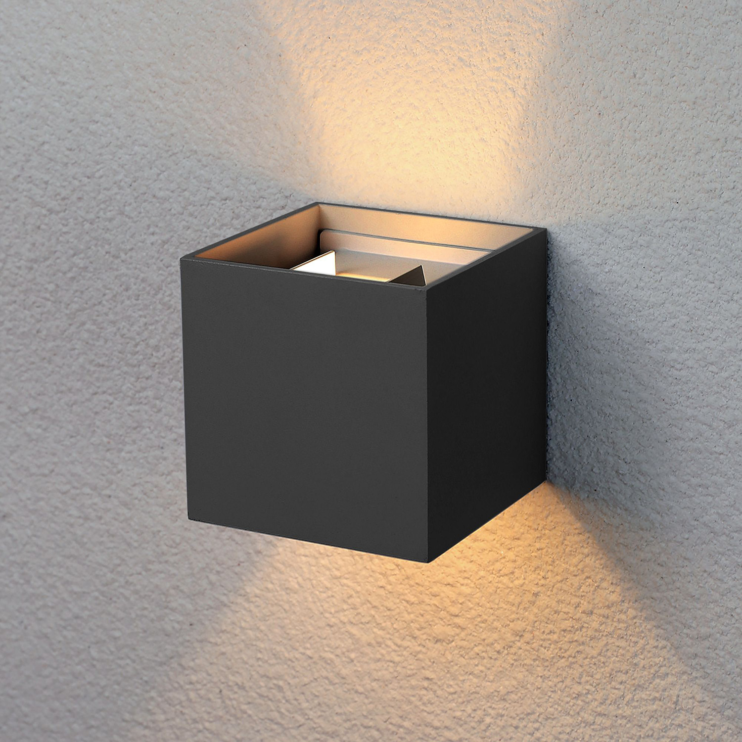 Wall Light – H3NZ